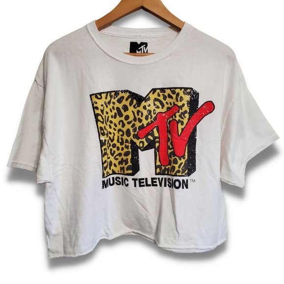 MTV | Tops | Mtv Large Logo Graphic Leopard Print Crop Top Short Sleeve ...